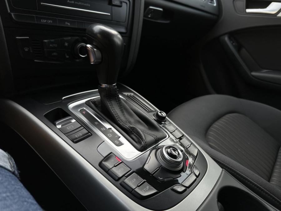 Melns Audi A4 2009 Rīga, ar dzinēja tilpumu 2.70 L un nobraukumu 330 tūkst. km par 4690 €, foto 25 vietnē AUTOMOTO.COM.LV