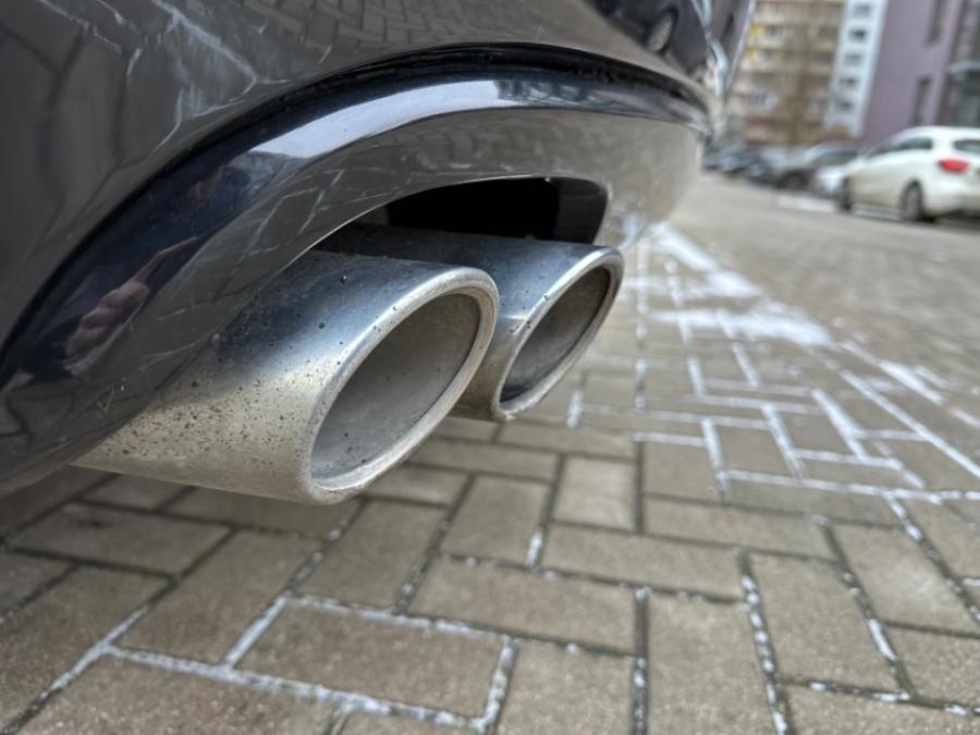 Melns Audi A4 2009 Rīga, ar dzinēja tilpumu 2.00 L un nobraukumu 227 tūkst. km par 4990 €, foto 7 vietnē AUTOMOTO.COM.LV
