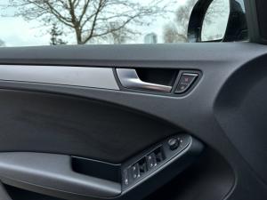 Melns Audi A4 2009 Rīga, ar dzinēja tilpumu 2.00 L un nobraukumu 227 tūkst. km par 4990 €, foto 24 vietnē AUTOMOTO.COM.LV