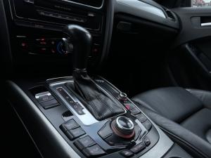 Melns Audi A4 2009 Rīga, ar dzinēja tilpumu 2.00 L un nobraukumu 227 tūkst. km par 4990 €, foto 25 vietnē AUTOMOTO.COM.LV