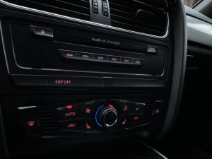 Melns Audi A4 2009 Rīga, ar dzinēja tilpumu 2.00 L un nobraukumu 227 tūkst. km par 4990 €, foto 26 vietnē AUTOMOTO.COM.LV