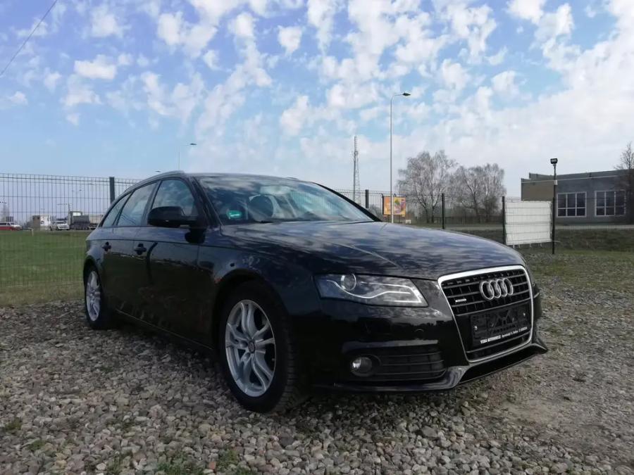 Black Audi A4 2009 in Saldus, with an engine capacity of 3.00 L and mileage of 212 thousand km for 6500 €, photo 4 on AUTOMOTO.COM.LV