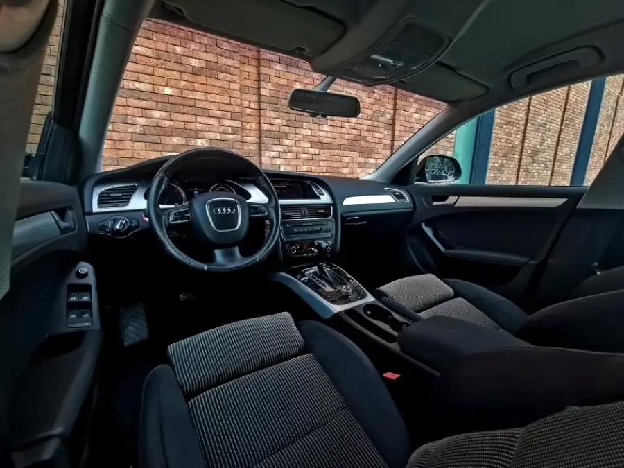 Black Audi A4 2009 in Riga, with an engine capacity of 2.70 L and mileage of 265 thousand km for 6650 €, photo 8 on AUTOMOTO.COM.LV