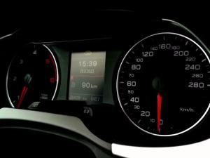 Black Audi A4 2009 in Riga, with an engine capacity of 2.70 L and mileage of 265 thousand km for 6650 €, photo 14 on AUTOMOTO.COM.LV