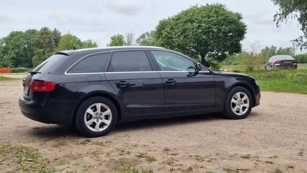 Black Audi A4 2009 in Grobiņa, with an engine capacity of 2.00 L and mileage of 254 thousand km for 5300 €, photo 7 on AUTOMOTO.COM.LV