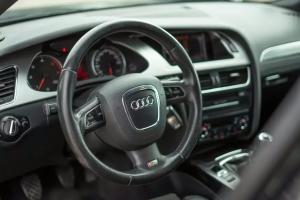 Melns Audi A4 2009 Liepāja, ar dzinēja tilpumu 2.00 L un nobraukumu 267 tūkst. km par 7500 €, foto 14 vietnē AUTOMOTO.COM.LV