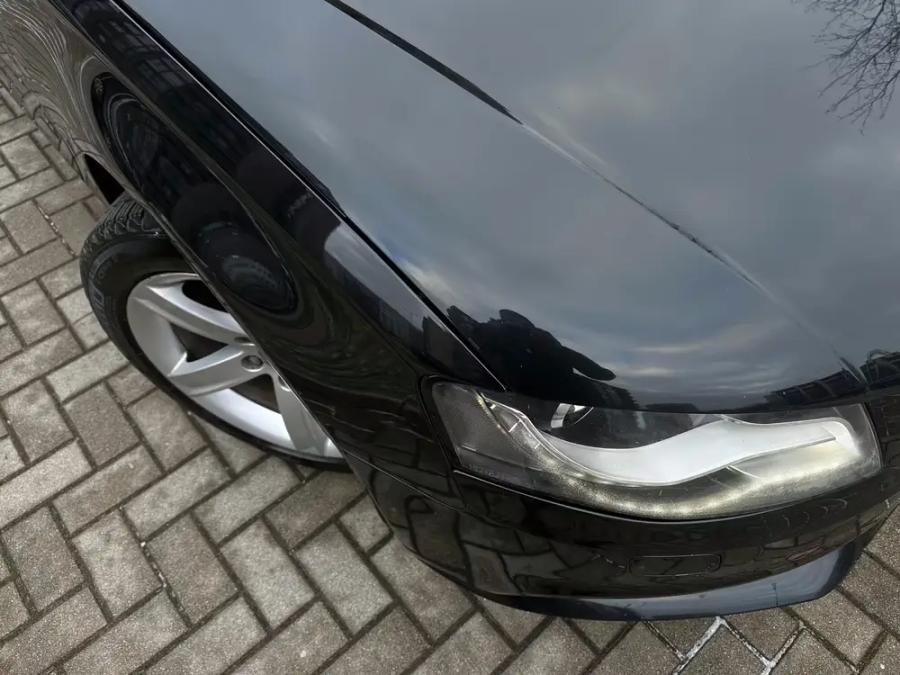 Black Audi A4 2009 in Riga, with an engine capacity of 2.00 L and mileage of 239 thousand km for 3990 €, photo 3 on AUTOMOTO.COM.LV