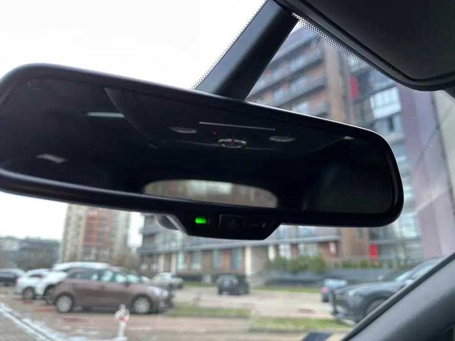 Black Audi A4 2009 in Riga, with an engine capacity of 2.00 L and mileage of 239 thousand km for 3990 €, photo 26 on AUTOMOTO.COM.LV
