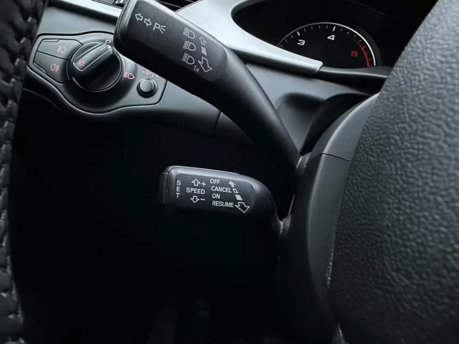 Black Audi A4 2009 in Riga, with an engine capacity of 2.00 L and mileage of 239 thousand km for 3990 €, photo 27 on AUTOMOTO.COM.LV
