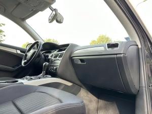 Black Audi A4 2009 in Riga, with an engine capacity of 2.70 L and mileage of 330 thousand km for 4690 €, photo 11 on AUTOMOTO.COM.LV