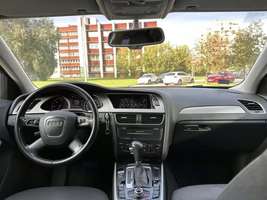 Black Audi A4 2009 in Riga, with an engine capacity of 2.70 L and mileage of 330 thousand km for 4690 €, photo 12 on AUTOMOTO.COM.LV
