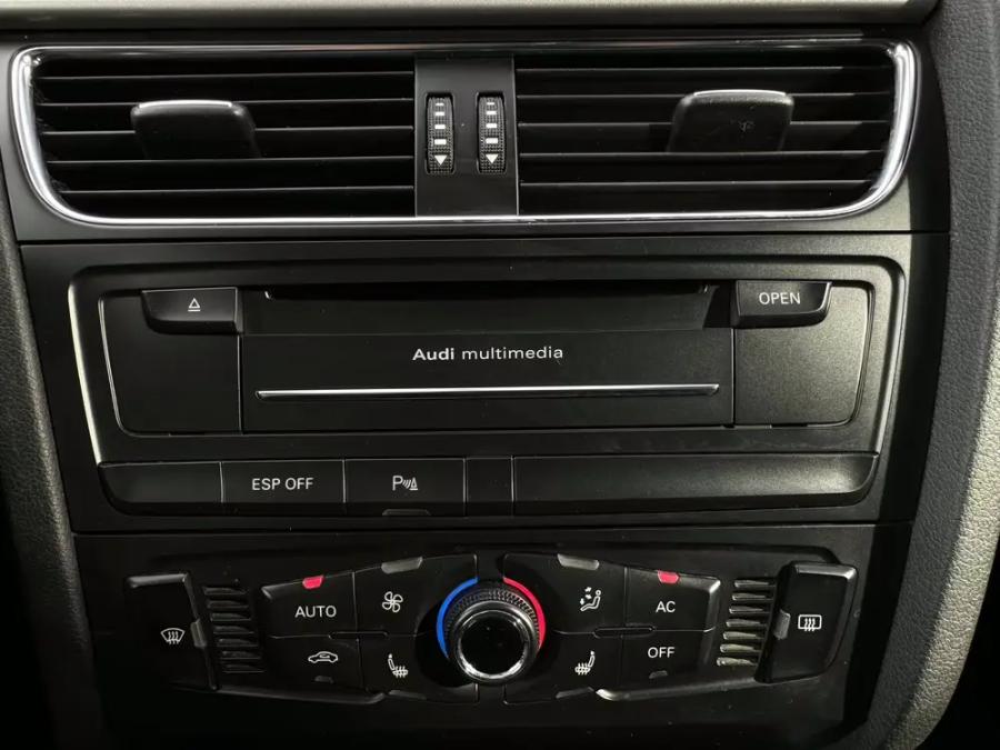 Black Audi A4 2009 in Riga, with an engine capacity of 2.70 L and mileage of 330 thousand km for 4690 €, photo 17 on AUTOMOTO.COM.LV
