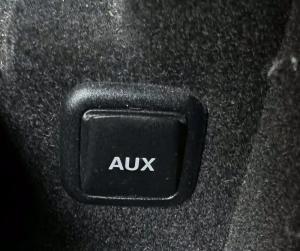 Black Audi A4 2009 in Riga, with an engine capacity of 2.70 L and mileage of 330 thousand km for 4690 €, photo 21 on AUTOMOTO.COM.LV