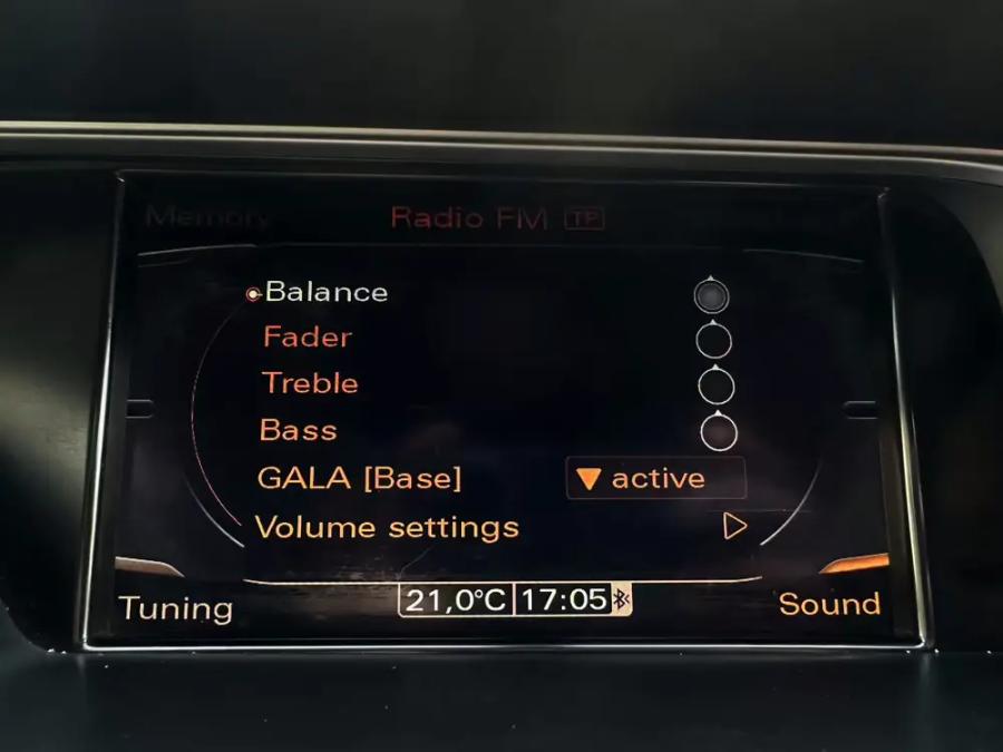 Black Audi A4 2009 in Riga, with an engine capacity of 2.70 L and mileage of 330 thousand km for 4690 €, photo 23 on AUTOMOTO.COM.LV