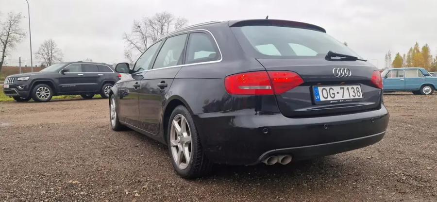 Black Audi A4 2009 in Daugavpils, with an engine capacity of 2.00 L and mileage of 293 thousand km for 5895 €, photo 4 on AUTOMOTO.COM.LV