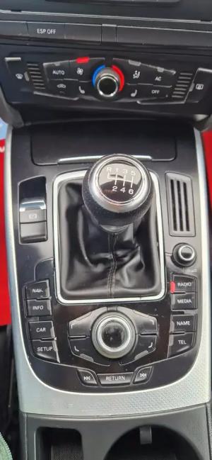 Black Audi A4 2009 in Daugavpils, with an engine capacity of 2.00 L and mileage of 293 thousand km for 5895 €, photo 19 on AUTOMOTO.COM.LV