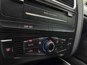 Black Audi A4 2009 in Riga, with an engine capacity of 2.00 L and mileage of 285 thousand km for 3990 €, photo 17 on AUTOMOTO.COM.LV