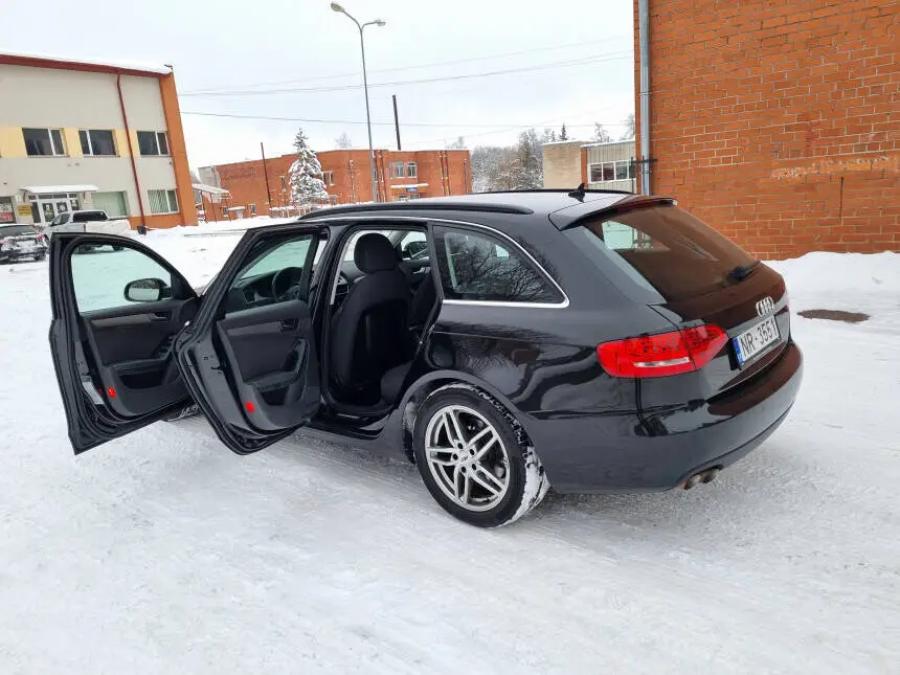 Черный Ауди А4 2009 в Екабпилс, объемом двигателя 2.00 л и пробегом 289 тыс. км за 6100 €, фото 16 на AUTOMOTO.COM.LV