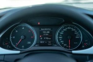Melns Audi A4 2009 Grobiņa, ar dzinēja tilpumu 2.00 L un nobraukumu 400 tūkst. km par 5200 €, foto 15 vietnē AUTOMOTO.COM.LV
