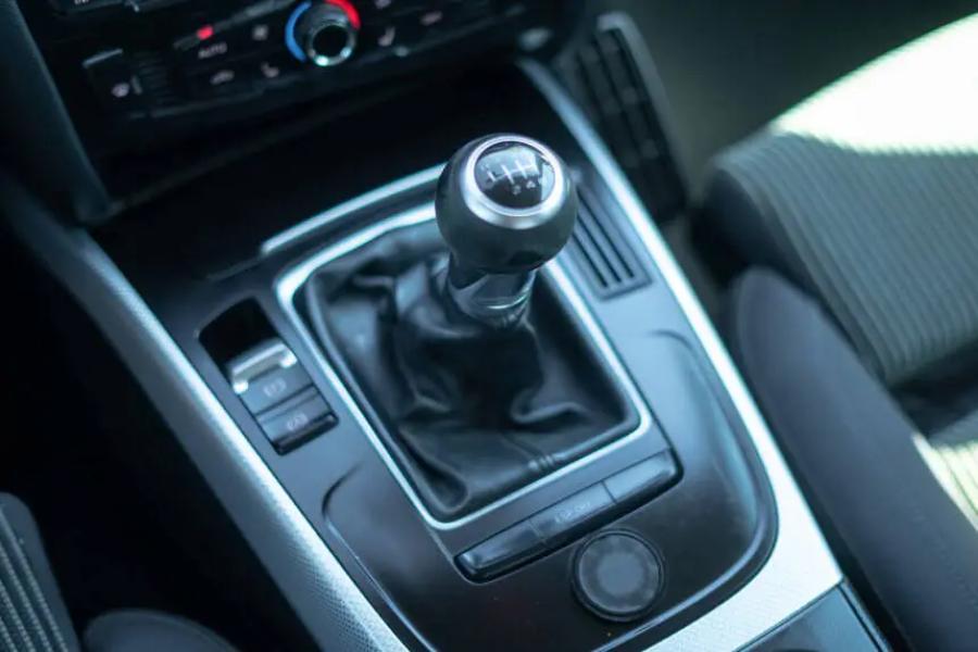 Melns Audi A4 2009 Grobiņa, ar dzinēja tilpumu 2.00 L un nobraukumu 400 tūkst. km par 5200 €, foto 17 vietnē AUTOMOTO.COM.LV