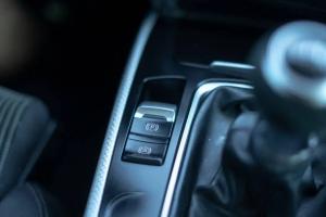 Melns Audi A4 2009 Grobiņa, ar dzinēja tilpumu 2.00 L un nobraukumu 400 tūkst. km par 5200 €, foto 18 vietnē AUTOMOTO.COM.LV