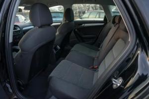 Black Audi A4 2009 in Liepaja, with an engine capacity of 2.00 L and mileage of 405 thousand km for 4900 €, photo 10 on AUTOMOTO.COM.LV