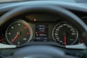 Black Audi A4 2009 in Liepaja, with an engine capacity of 2.00 L and mileage of 405 thousand km for 4900 €, photo 14 on AUTOMOTO.COM.LV