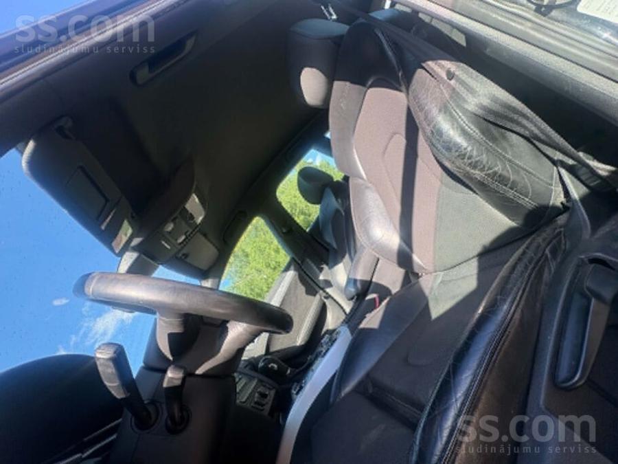 Melns Audi A4 2009 Jēkabpils, ar dzinēja tilpumu 2.70 L un nobraukumu 363 tūkst. km par 4495 €, foto 9 vietnē AUTOMOTO.COM.LV