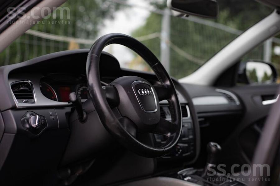 Melns Audi A4 2009 Rīga, ar dzinēja tilpumu 2.00 L un nobraukumu 335 tūkst. km par 4990 €, foto 13 vietnē AUTOMOTO.COM.LV