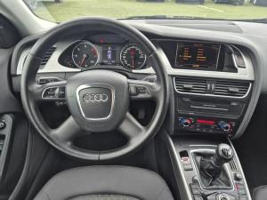 Melns Audi A4 2009 Liepāja, ar dzinēja tilpumu 2.70 L un nobraukumu 245 tūkst. km par 5800 €, foto 17 vietnē AUTOMOTO.COM.LV