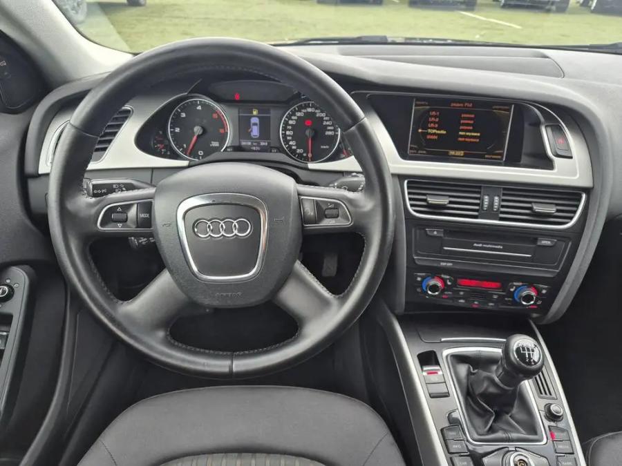 Melns Audi A4 2009 Liepāja, ar dzinēja tilpumu 2.70 L un nobraukumu 245 tūkst. km par 5800 €, foto 17 vietnē AUTOMOTO.COM.LV