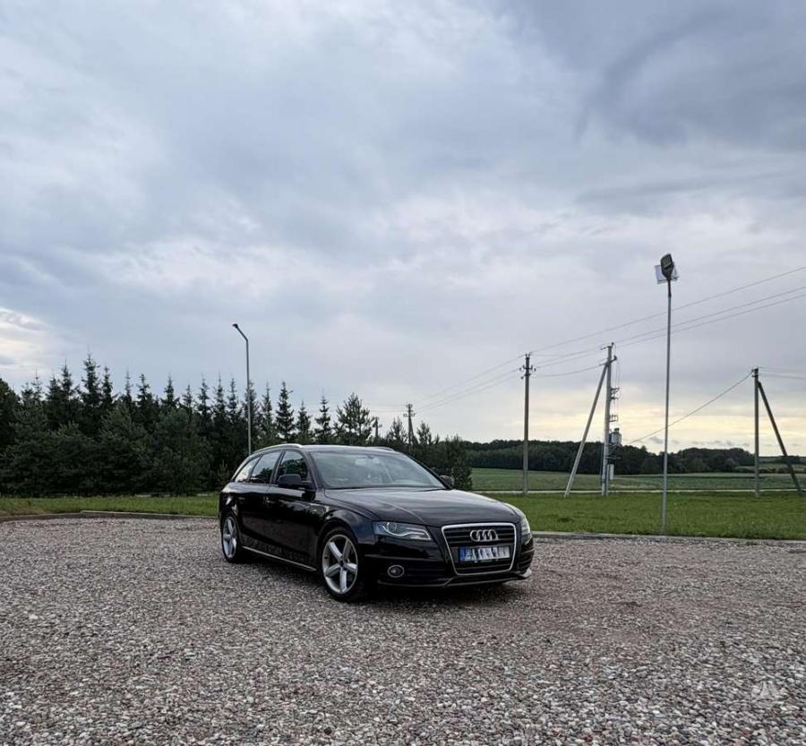 Melns Audi A4 2009 Kauņa, ar dzinēja tilpumu 1.97 L un nobraukumu 360 tūkst. km par 5600 €, foto 3 vietnē AUTOMOTO.COM.LV
