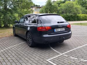 Black Audi A4 2009 in Riga, with an engine capacity of 2.00 L and mileage of 308 thousand km for 3750 €, photo 12 on AUTOMOTO.COM.LV