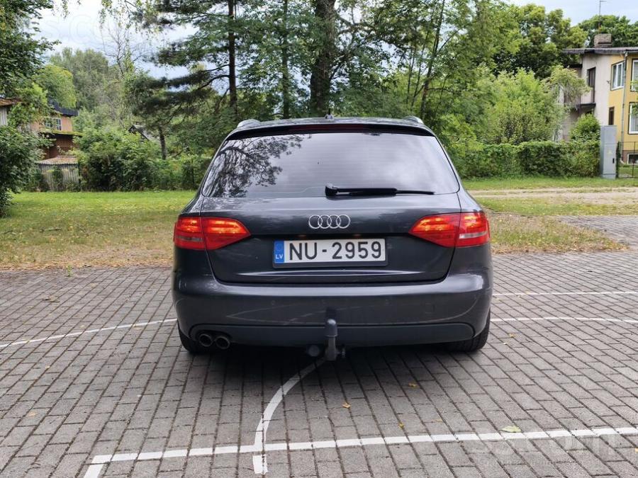Black Audi A4 2009 in Riga, with an engine capacity of 2.00 L and mileage of 308 thousand km for 3750 €, photo 13 on AUTOMOTO.COM.LV