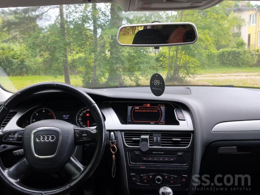 Black Audi A4 2009 in Riga, with an engine capacity of 2.00 L and mileage of 308 thousand km for 3750 €, photo 14 on AUTOMOTO.COM.LV