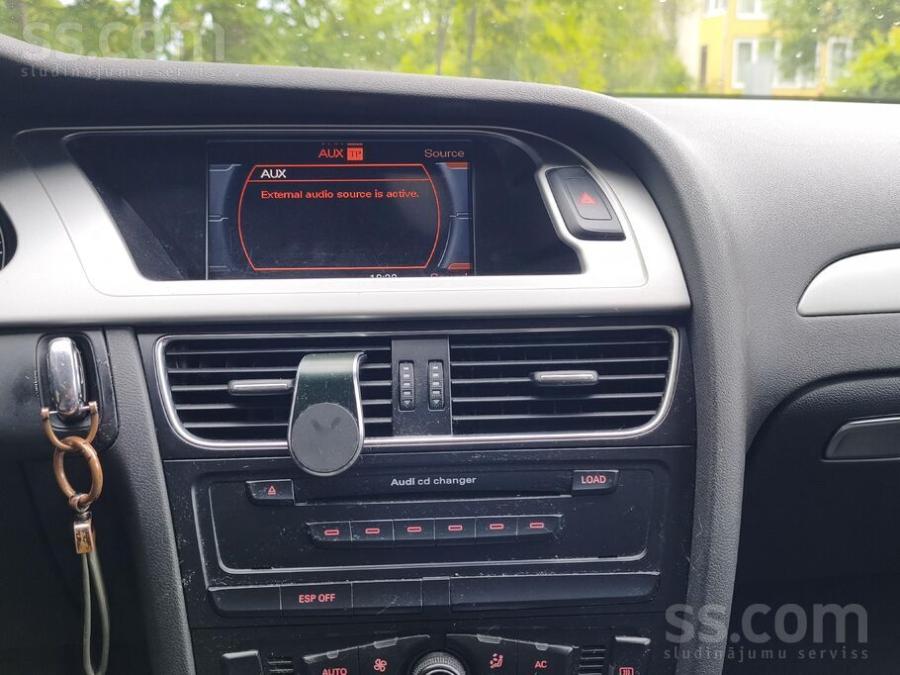 Black Audi A4 2009 in Riga, with an engine capacity of 2.00 L and mileage of 308 thousand km for 3750 €, photo 16 on AUTOMOTO.COM.LV