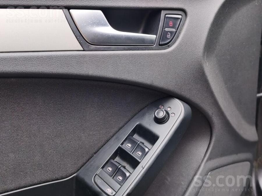Black Audi A4 2009 in Riga, with an engine capacity of 2.00 L and mileage of 308 thousand km for 3750 €, photo 18 on AUTOMOTO.COM.LV