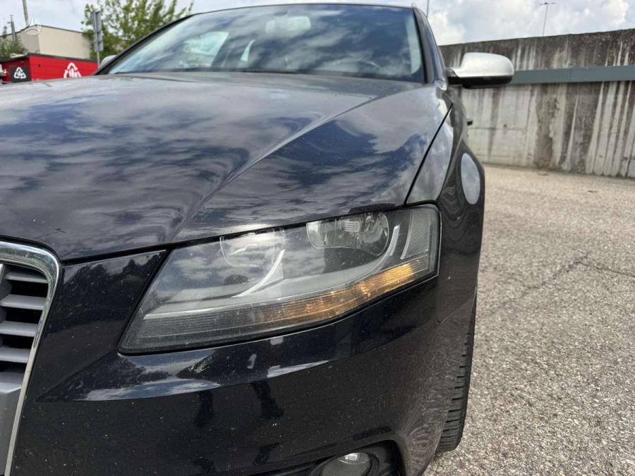 Melns Audi A4 2009 Alīta, ar dzinēja tilpumu 2.00 L un nobraukumu 305 tūkst. km par 3950 €, foto 16 vietnē AUTOMOTO.COM.LV