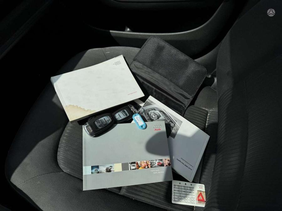 Melns Audi A4 2009 Alīta, ar dzinēja tilpumu 2.00 L un nobraukumu 305 tūkst. km par 3950 €, foto 20 vietnē AUTOMOTO.COM.LV