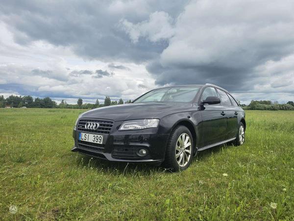 Melns Audi A4 2009 Panevēža, ar dzinēja tilpumu 1.97 L un nobraukumu 346 tūkst. km par 2500 €, foto 1 vietnē AUTOMOTO.COM.LV