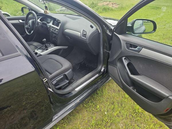 Melns Audi A4 2009 Panevēža, ar dzinēja tilpumu 1.97 L un nobraukumu 346 tūkst. km par 2500 €, foto 5 vietnē AUTOMOTO.COM.LV