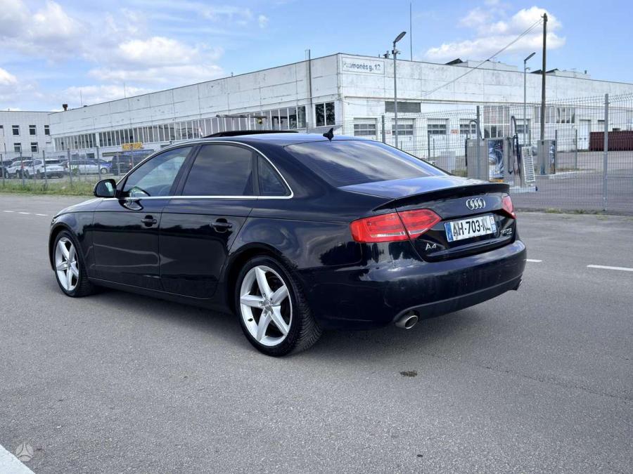 Melns Audi A4 2009 Panevēža, ar dzinēja tilpumu 2.97 L un nobraukumu 400 tūkst. km par 2790 €, foto 8 vietnē AUTOMOTO.COM.LV