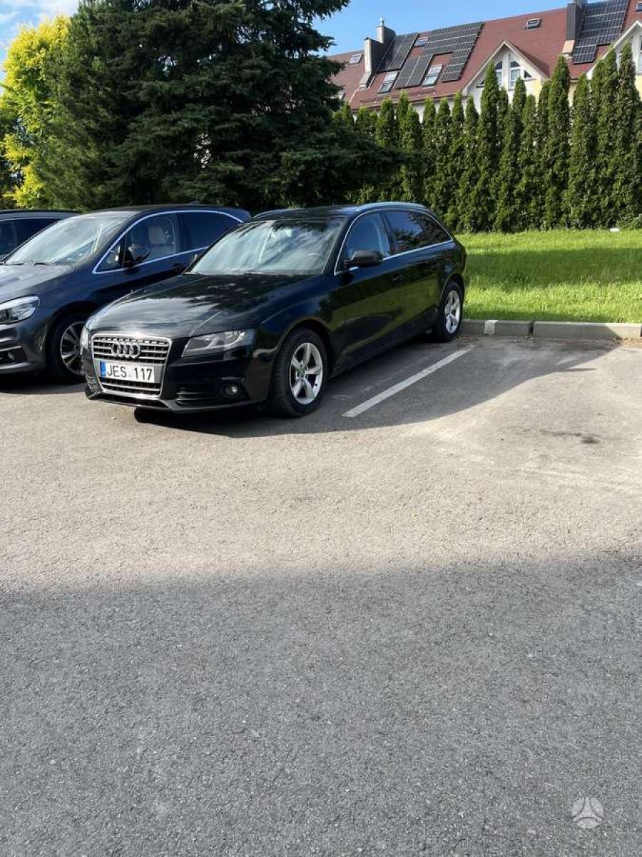 Black Audi A4 2009 in Gargzdai, with an engine capacity of 1.97 L and mileage of 306 thousand km for 3900 €, photo 1 on AUTOMOTO.COM.LV