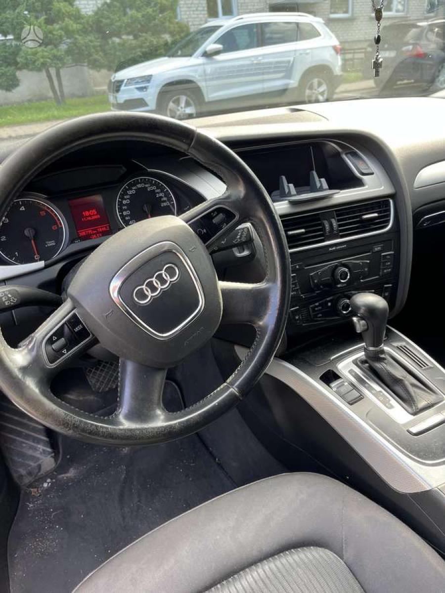 Black Audi A4 2009 in Gargzdai, with an engine capacity of 1.97 L and mileage of 306 thousand km for 3900 €, photo 7 on AUTOMOTO.COM.LV