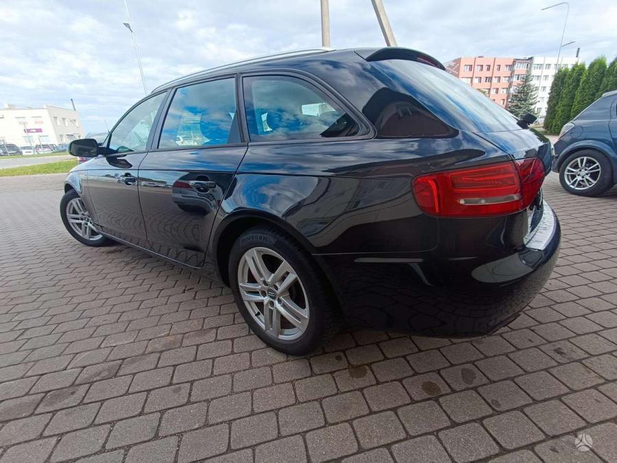 Black Audi A4 2009 in Kretinga, with an engine capacity of 1.99 L and mileage of 269 thousand km for 5999 €, photo 5 on AUTOMOTO.COM.LV