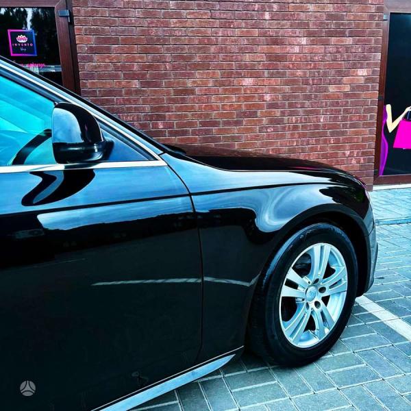 Black Audi A4 2009 in Kaisiadorys, with an engine capacity of 1.97 L and mileage of 277 thousand km for 3450 €, photo 10 on AUTOMOTO.COM.LV