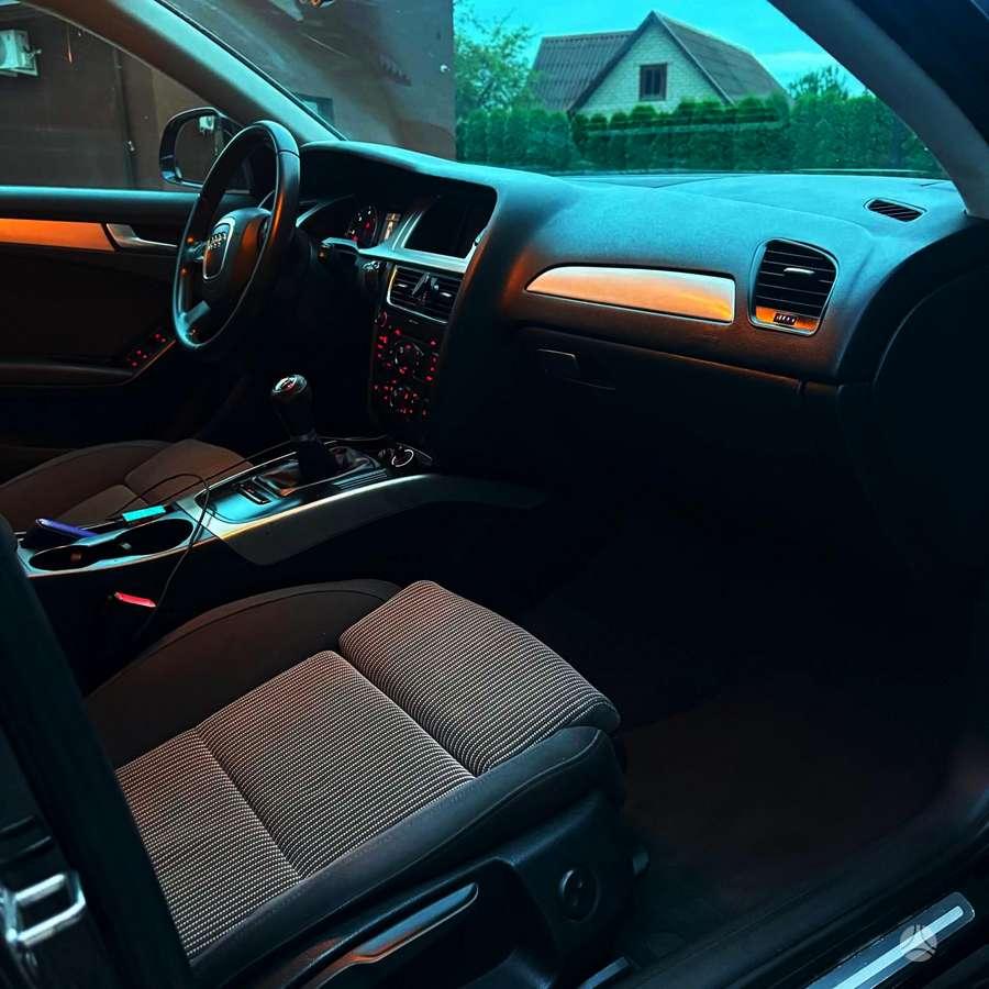 Black Audi A4 2009 in Kaisiadorys, with an engine capacity of 1.97 L and mileage of 277 thousand km for 3450 €, photo 21 on AUTOMOTO.COM.LV