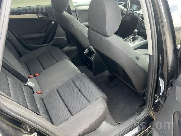 Melns Audi A4 2009 Rīga, ar dzinēja tilpumu 2.00 L un nobraukumu 352 tūkst. km par 4500 €, foto 9 vietnē AUTOMOTO.COM.LV