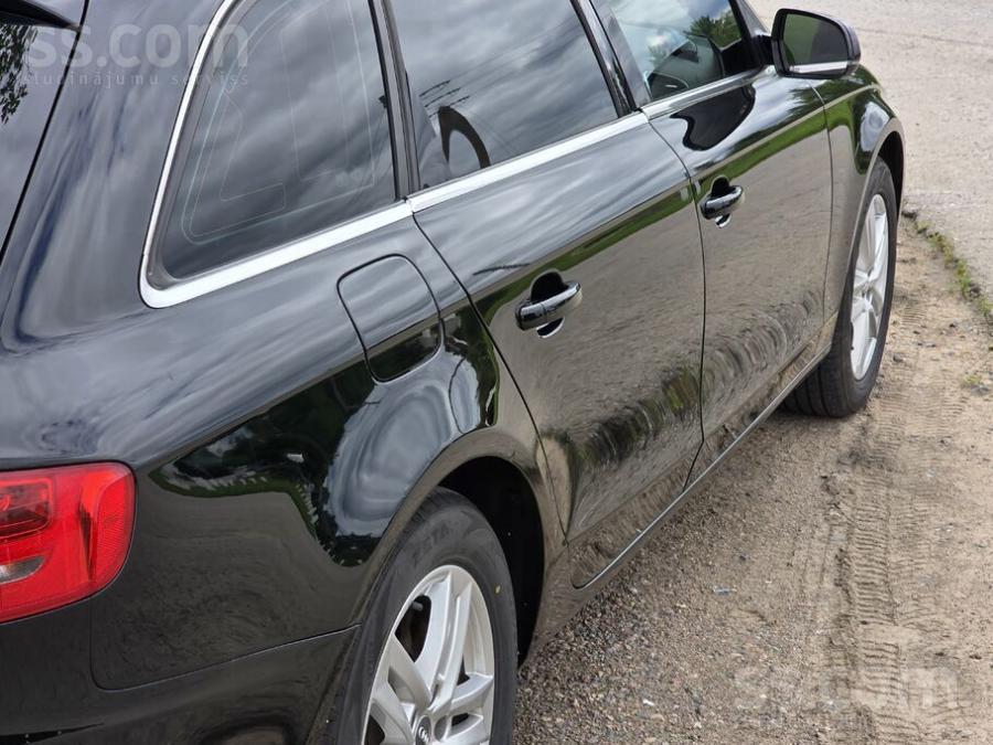 Melns Audi A4 2009 Aizkraukle, ar dzinēja tilpumu 2.00 L un nobraukumu 315 tūkst. km par 4800 €, foto 10 vietnē AUTOMOTO.COM.LV