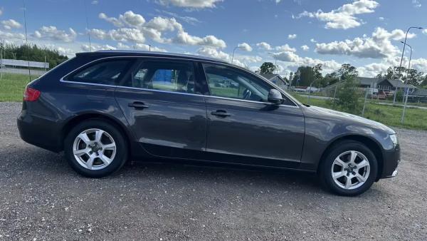 Black Audi A4 2009 in Daugavpils, with an engine capacity of 2.00 L and mileage of 270 thousand km for 5950 €, photo 6 on AUTOMOTO.COM.LV